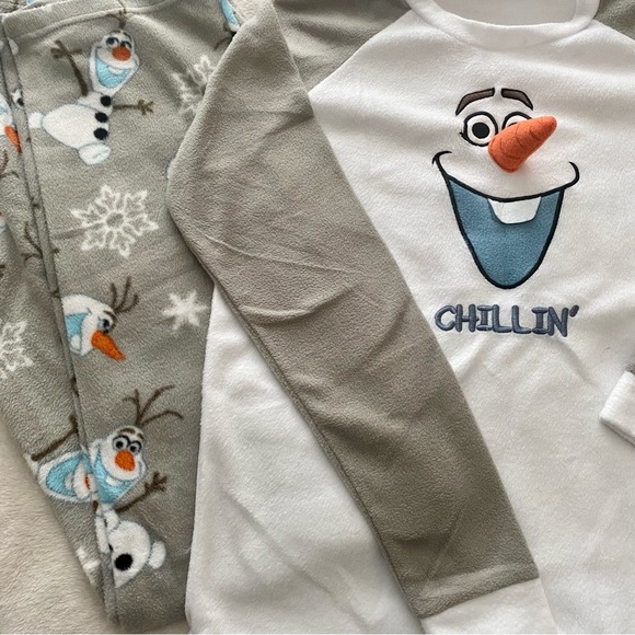 Disney | Pajamas | Disney Frozen Olaf Pajamas Set | Poshmark